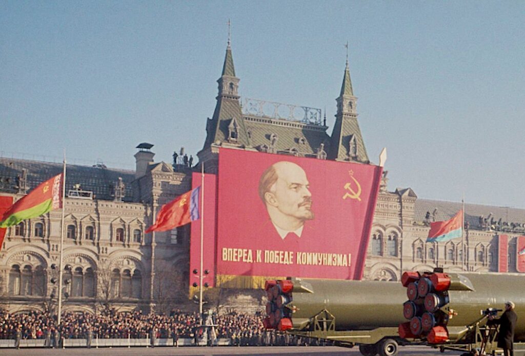 Lenin’s popularity peaks in today’s Russia with 67% approval